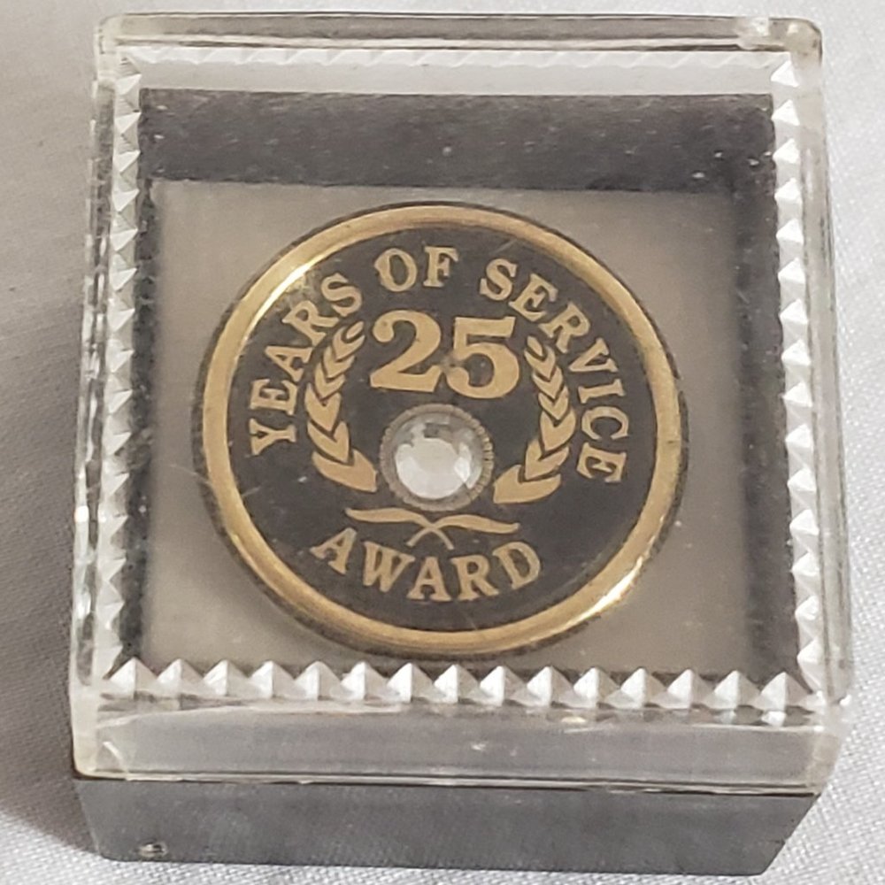 25 Years Of Service Award Vintage Round Lapel Pin By … - Gem
